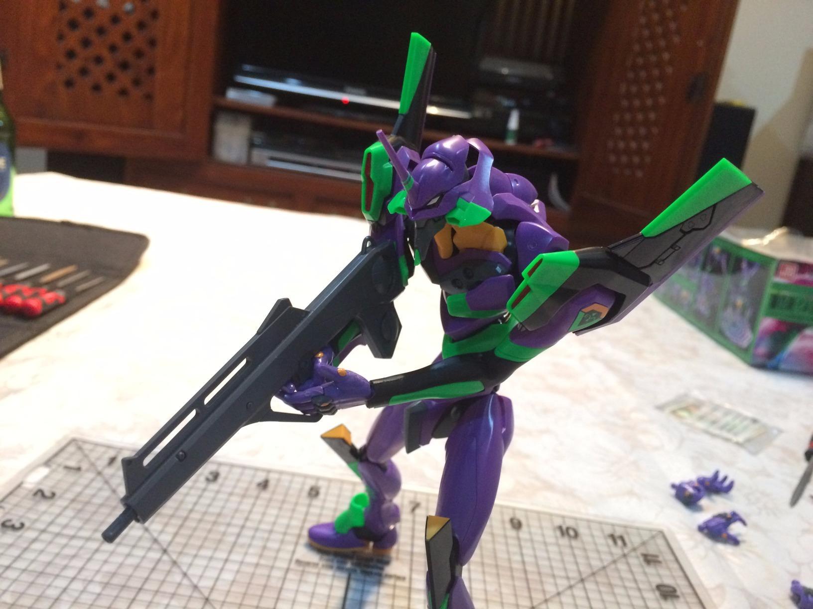 Amazon.com: Bandai Hobby HG #04 EVA-01 Test Type Evangelion Model Kit ...