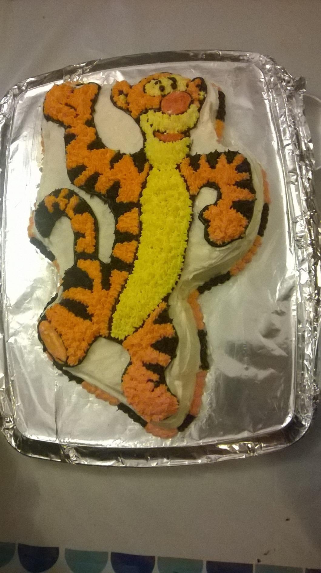 Amazon.com: Wilton Tigger Cake Pan: Home & Kitchen