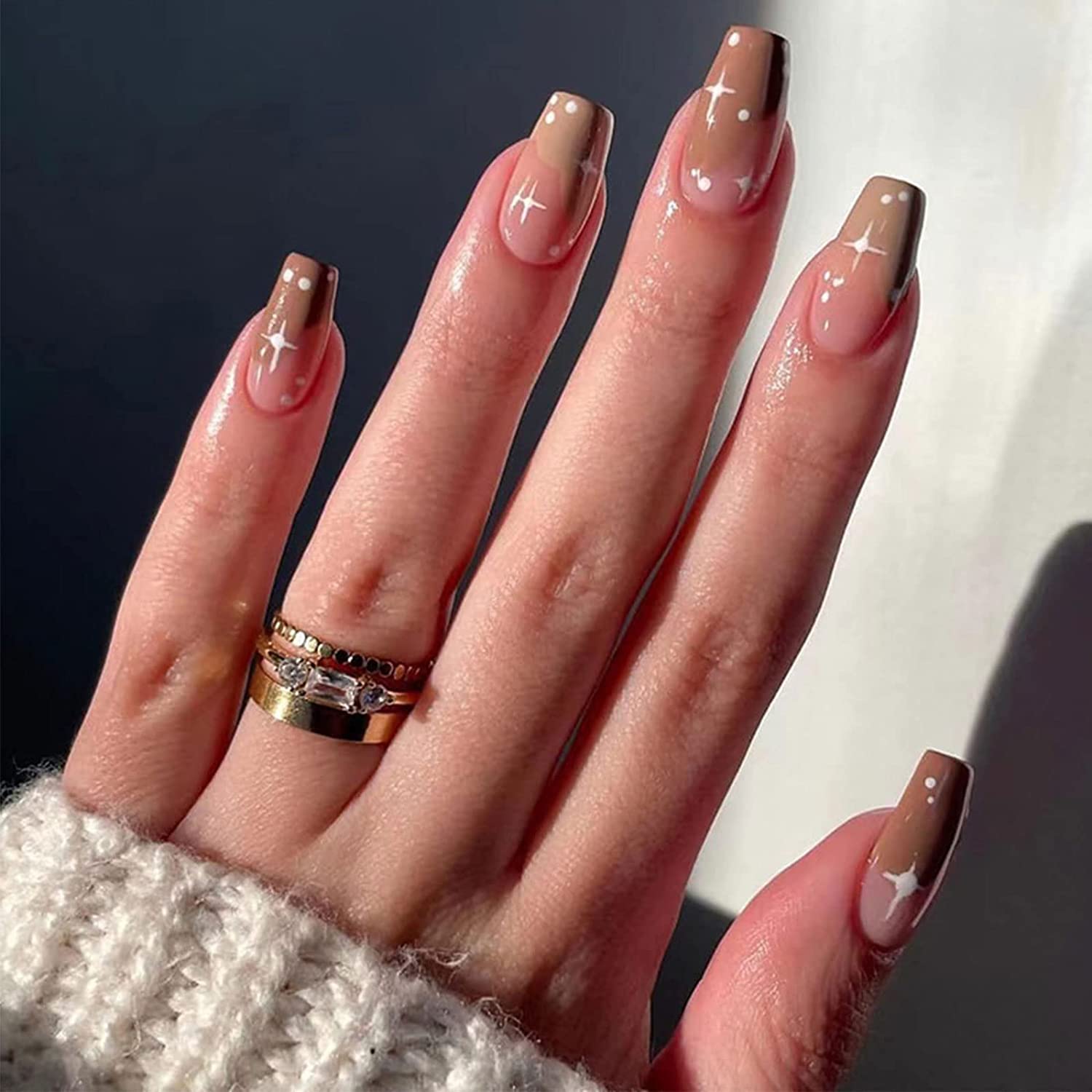 24 Stück Press on Nails Mittellang Sarg Falsche Nägel, Braun Stern ...