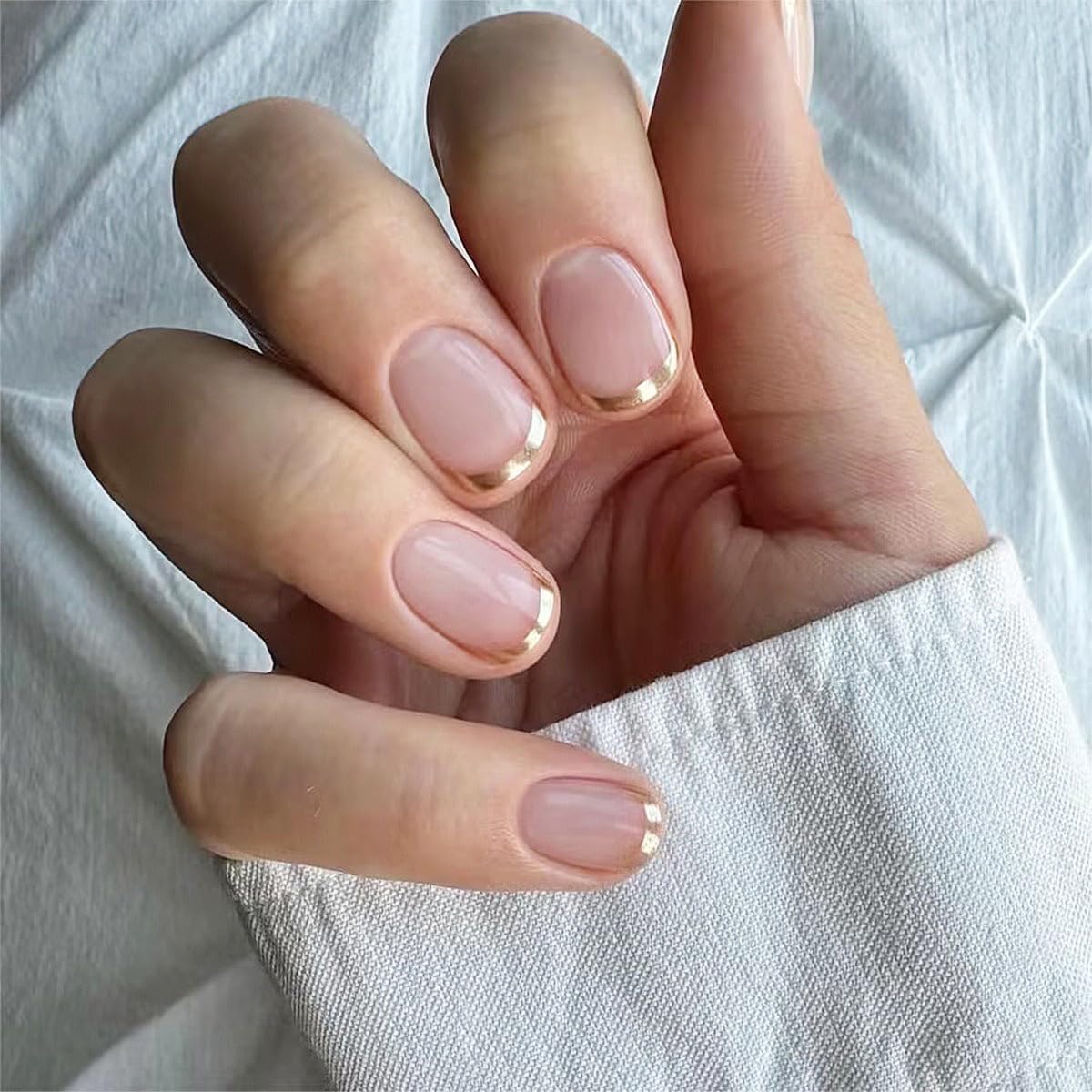 Amazon.com: Short Press on Nails Gold French Tips Fake Nails Square Shaped Acrylic Full Cover ...