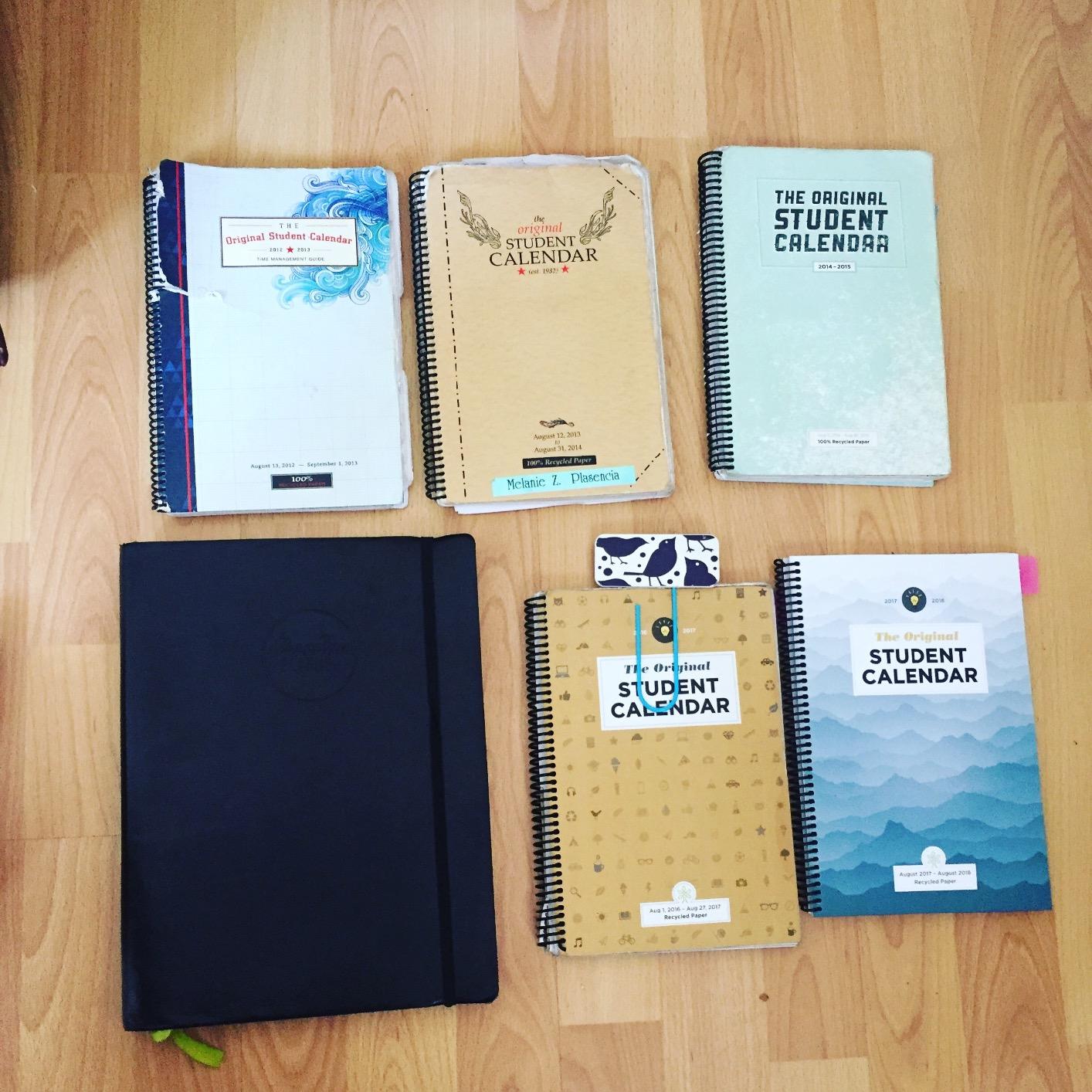 Amazon.com: The Original Student Calendar 2017-2018: 9781551861036 ...