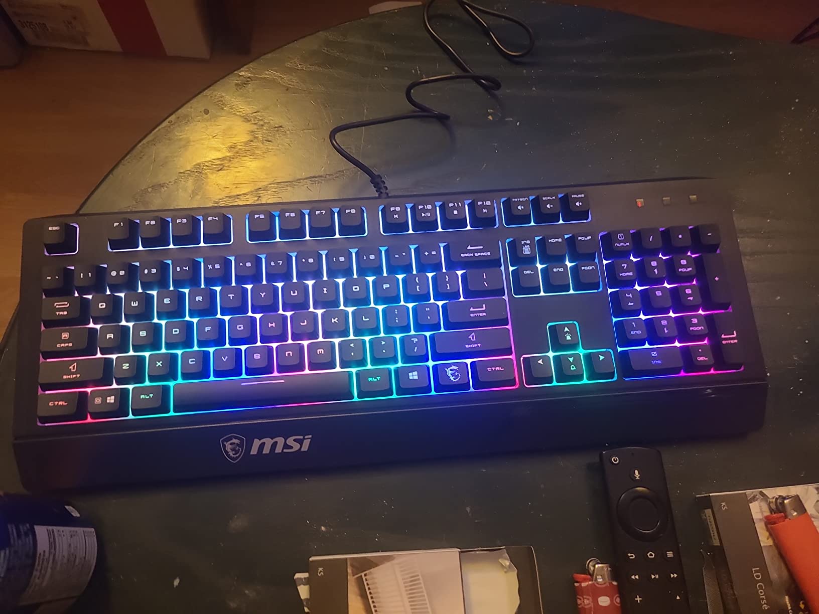 MSI Vigor GK20 Clavier de jeu RVB, éclairage RVB 6 zones, hydrofuge ...