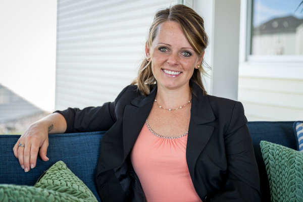 Amazon.com: Kristin E. Lindeen: books, biography, latest update