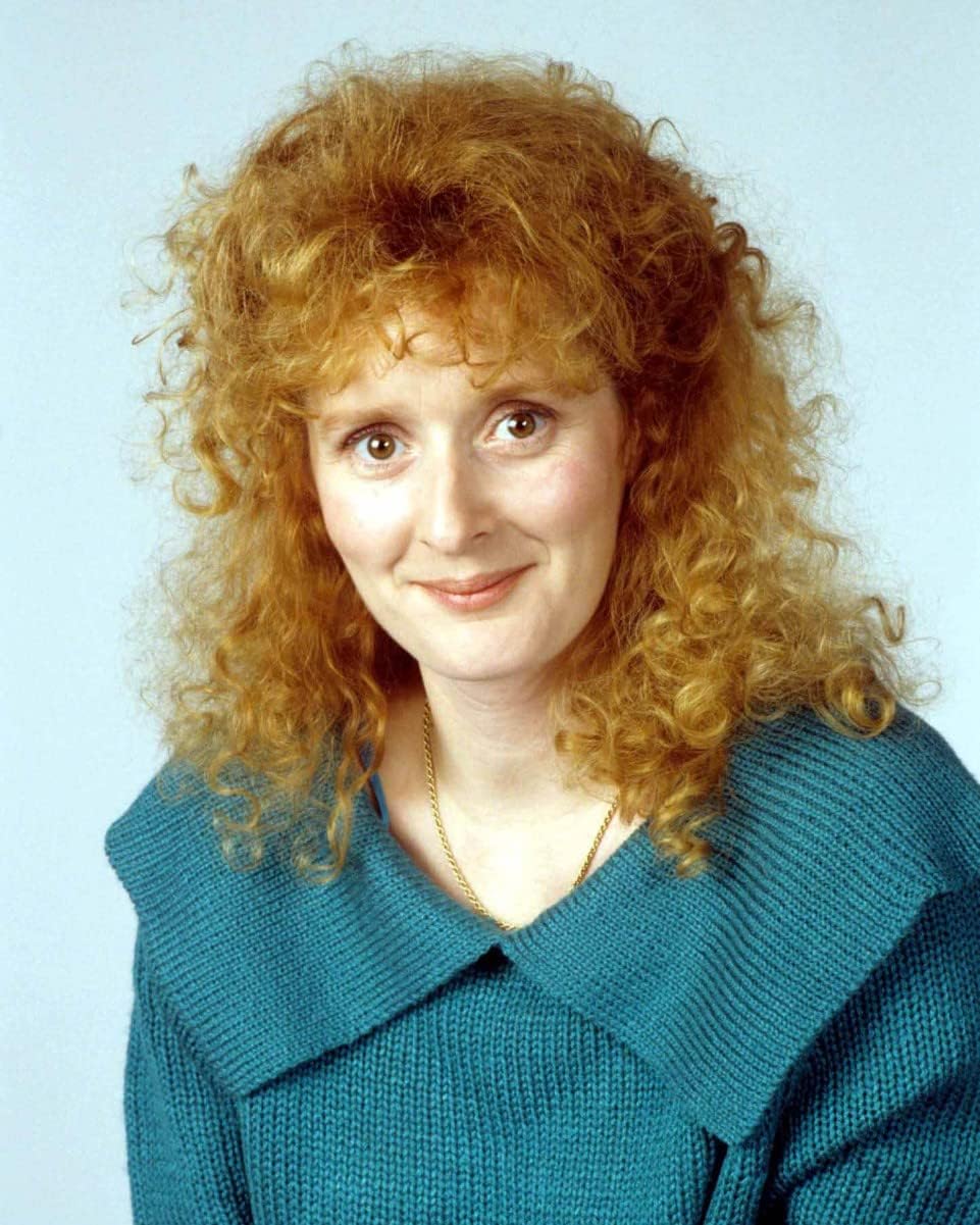 Amazon.com: Coronation Street (TV) Beverley Callard "Liz McDonald" 10x8 ...