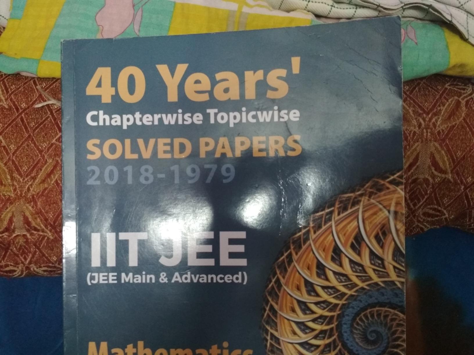Buy 40 Years' Chapterwise Topicwise Solved Papers (2018-1979) IIT JEE ...