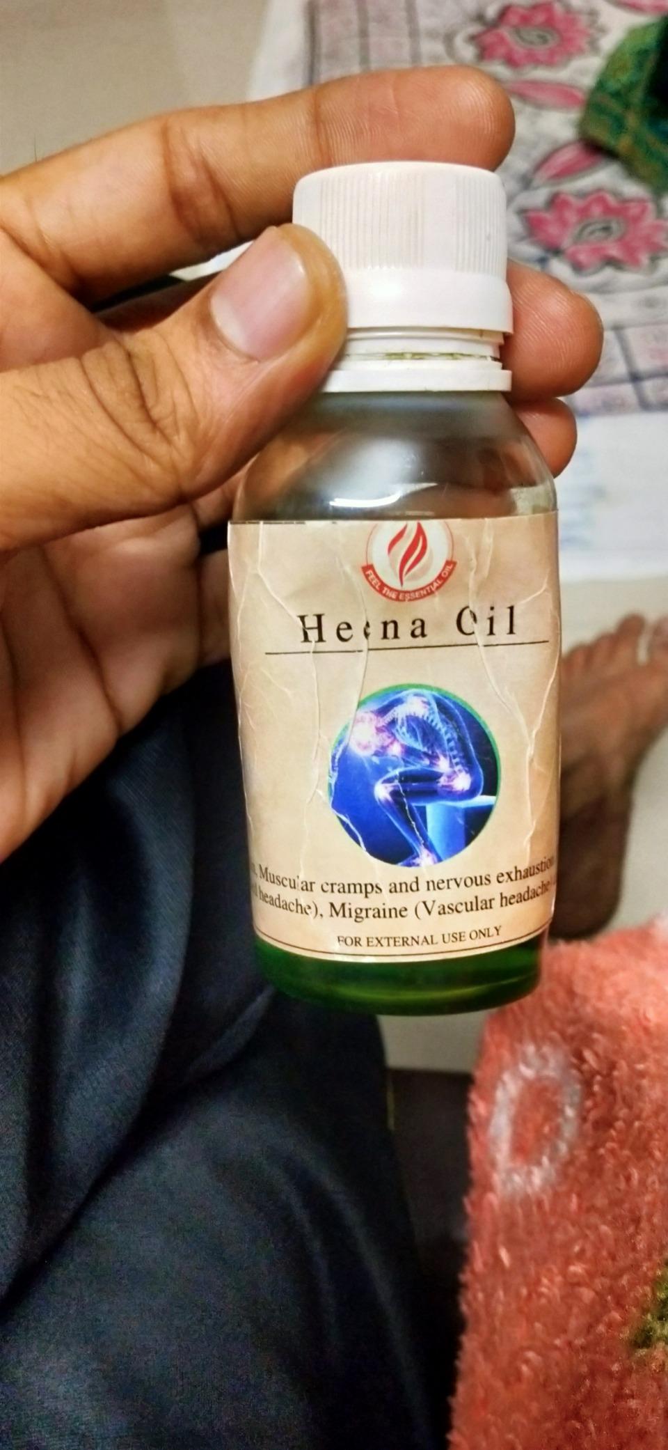 Heena Oil For Joint Pain,Headache and Muscular Cramps 200ml : Amazon.in: Health & Personal Care