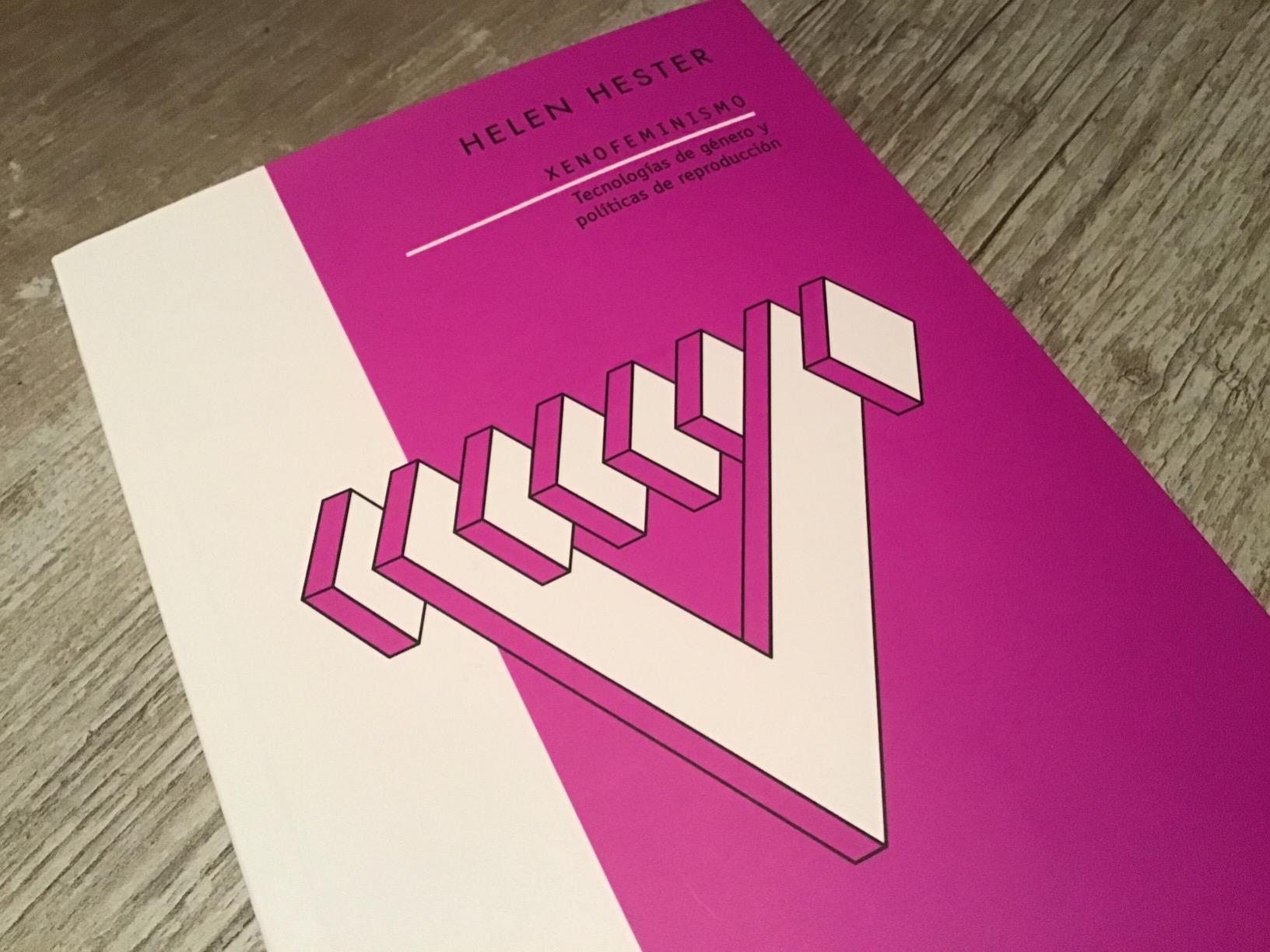 Xenofeminismo (ENSAYO FILOSOFICO) : Helen Hester, Helen Hester: Amazon ...