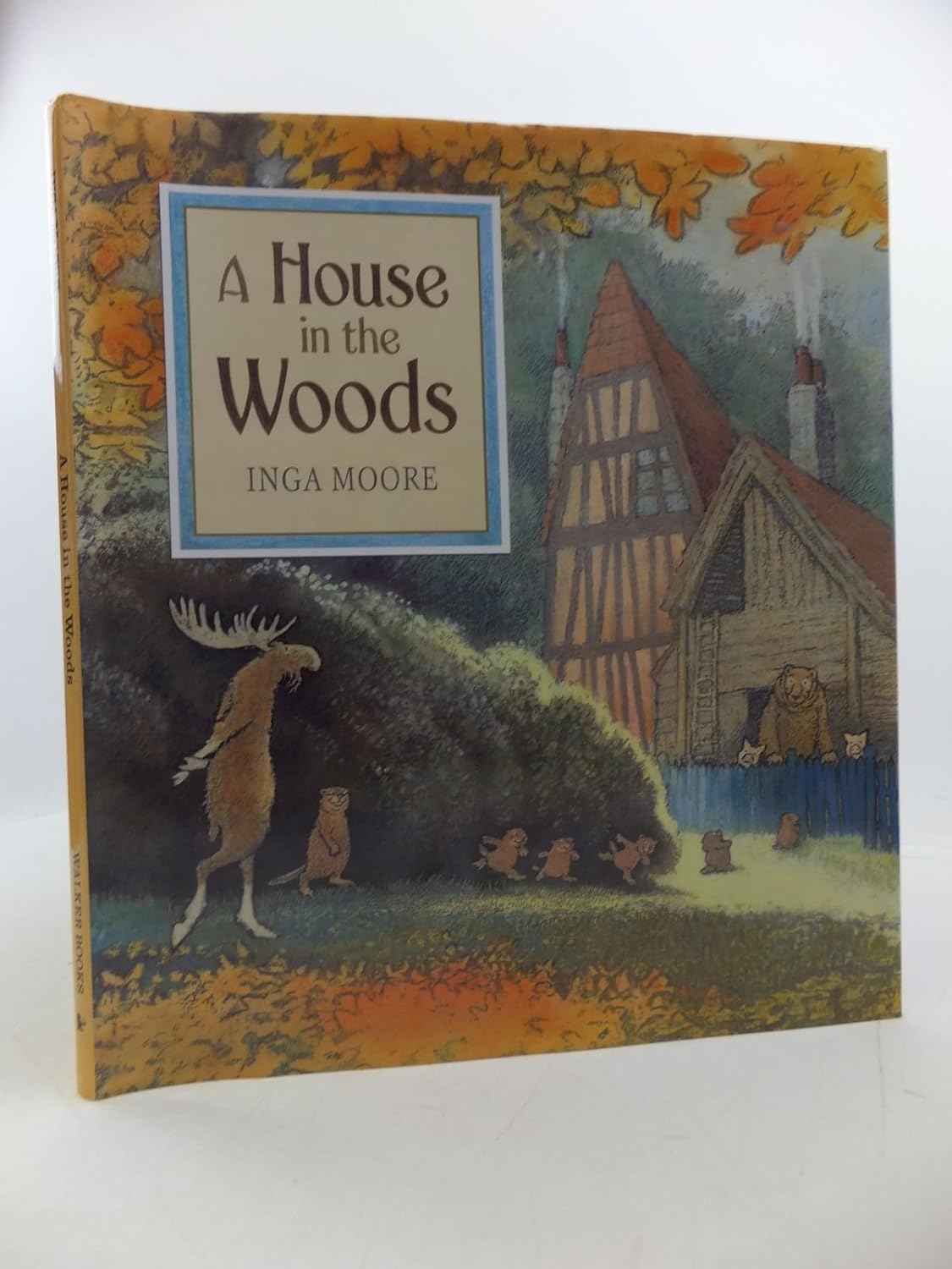 House in the Woods: Inga Moore: 9781406324327: Amazon.com: Books