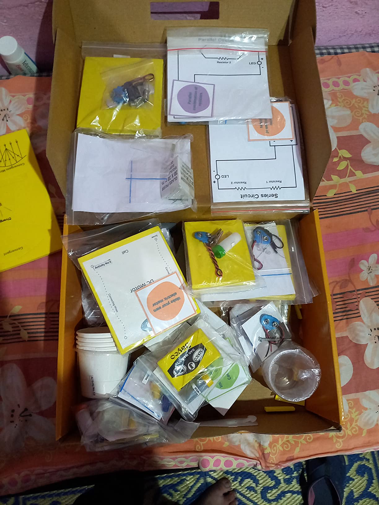 Buy SMARTCIRCUITS Science Trek Kit Experiment Kit Science Kit for Class ...