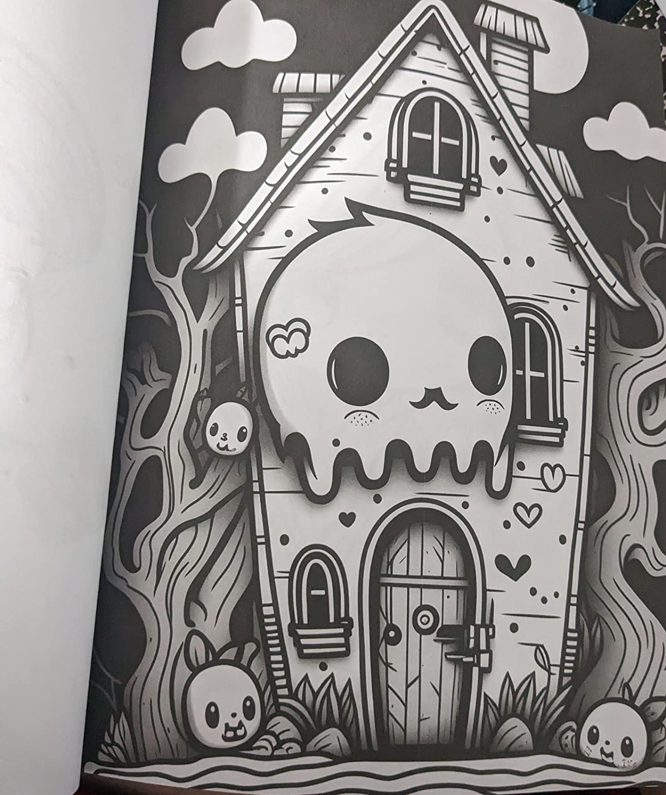 Amazon.com: Creepy Kawaii Horror Chibi Coloring Book: 40+ Spooky ...