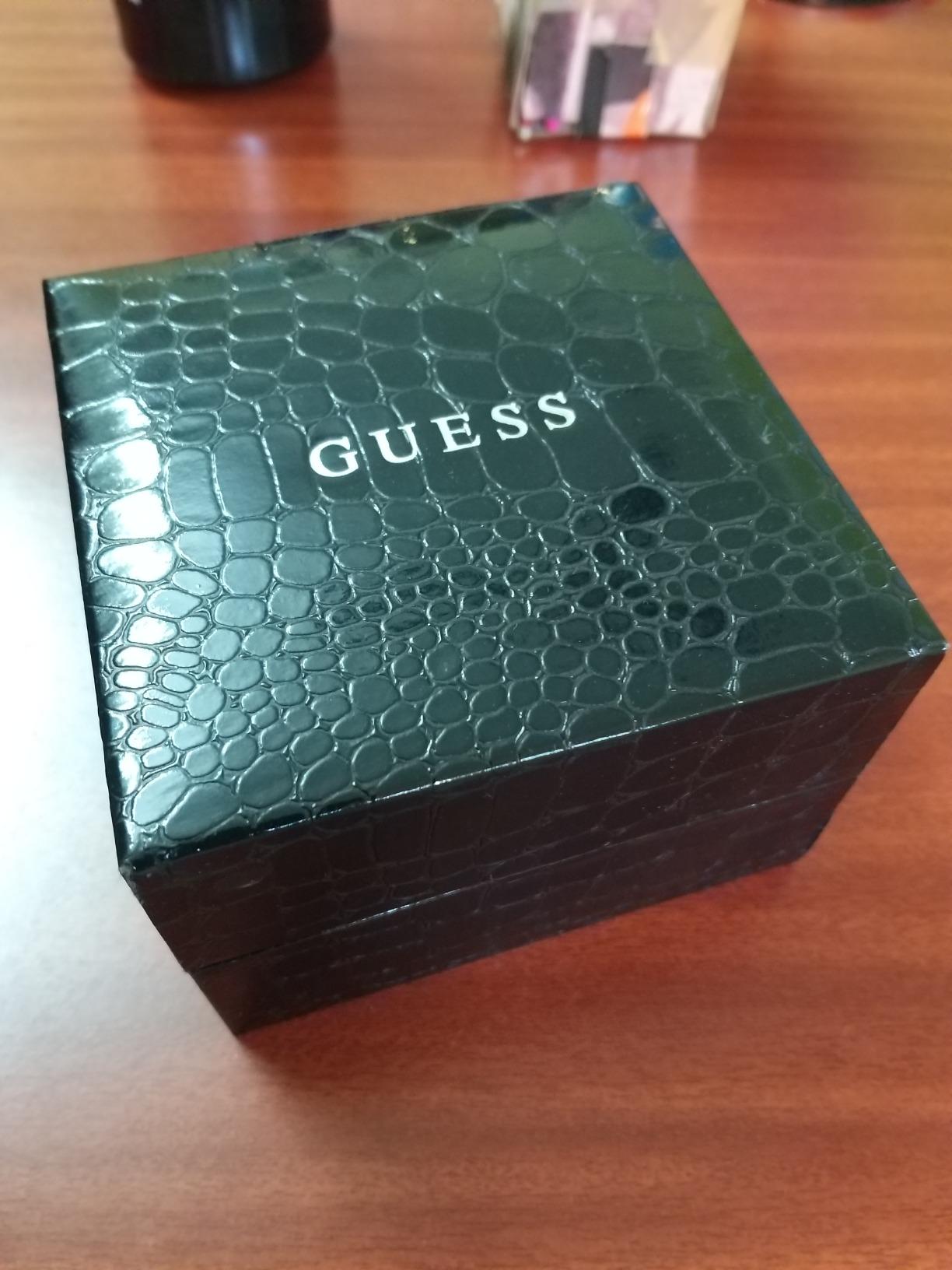 GUESS Analog Blue Dial Women's Watch-W0377G4 : Amazon.in: Fashion