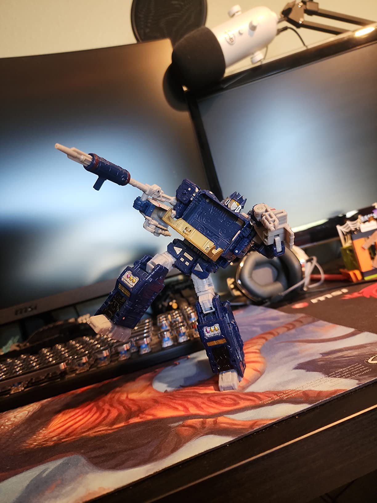 $9/mo - Finance Transformers TRA GEN Legacy EV Voyager S Soundwave ...