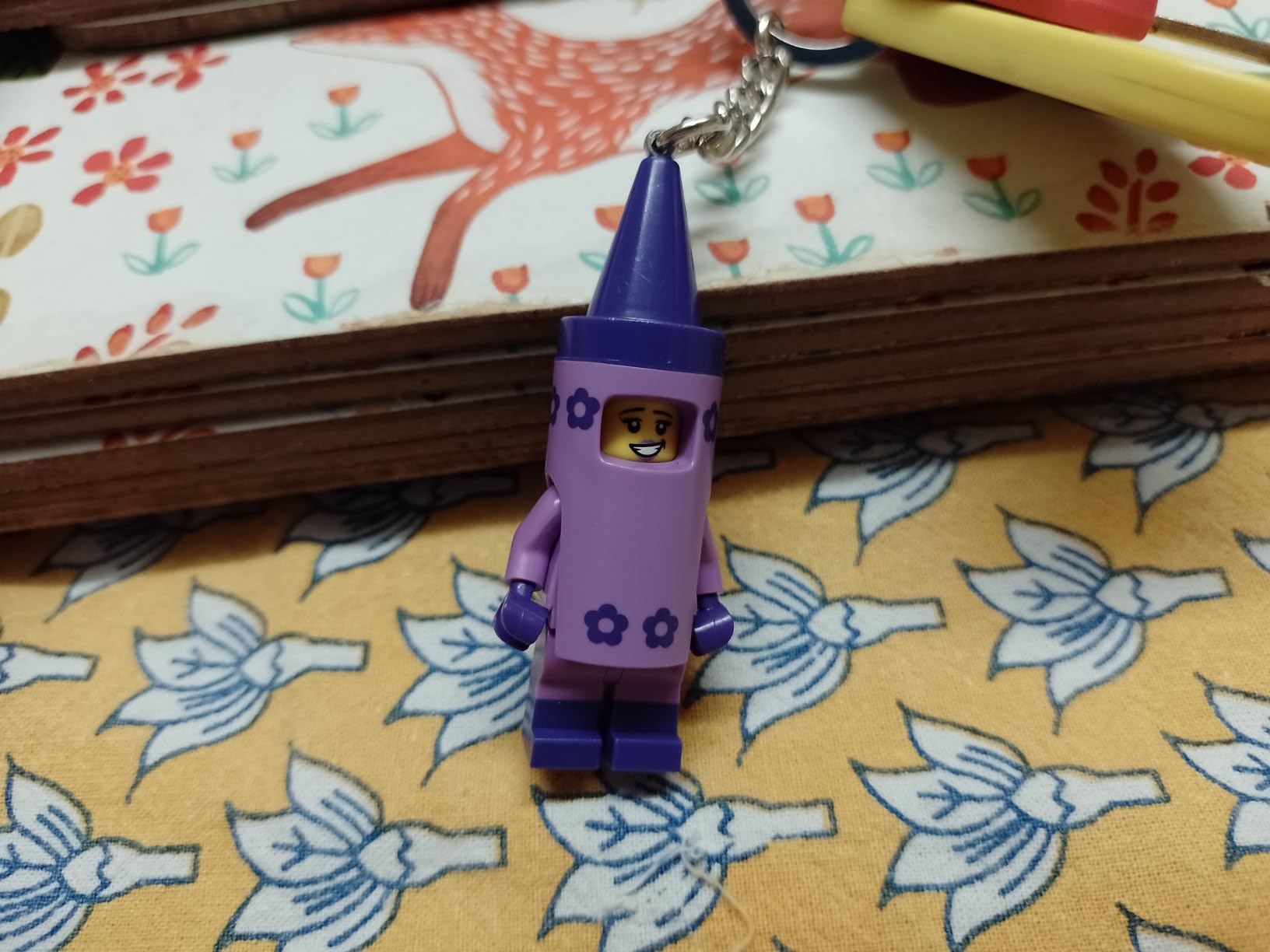 LEGO Crayon Girl Keyring - 853995 : Amazon.co.uk: Fashion