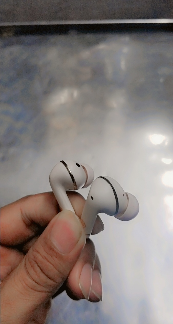 Noise Buds Solo Truly Wireless Earbuds with Hybrid Active Noise ...