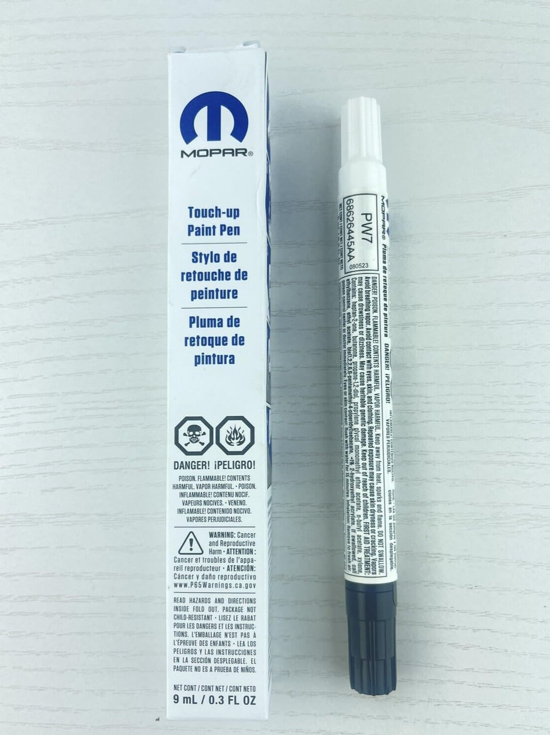 Amazon.com: Mopar 68626445AA PW7 Bright White Touch Up Paint Pen : Automotive