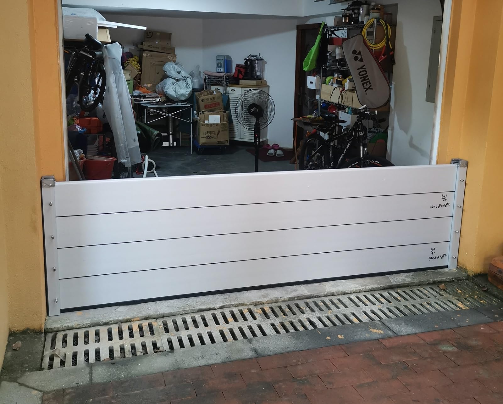 Amazon.com: Reusable Water Barriers for Patio Doors/ Warehouse Door ...