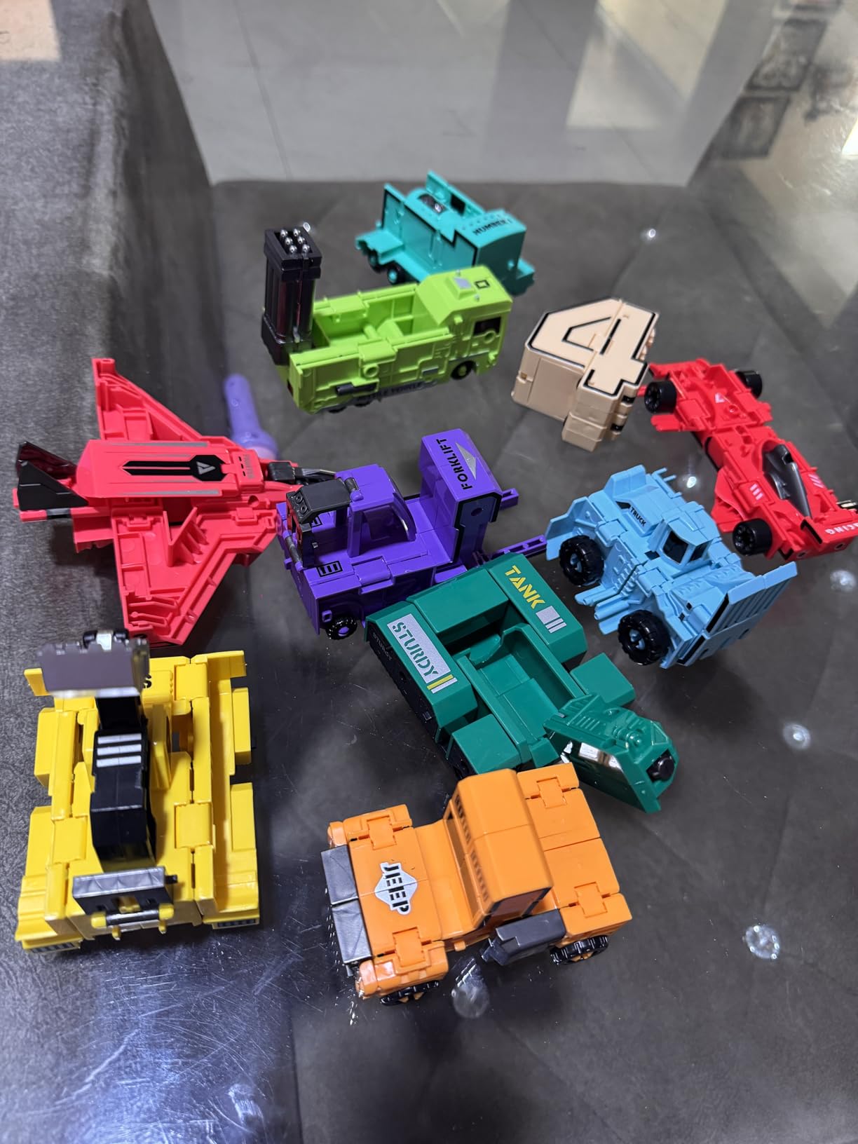 TOYRENTTO 10-in-1 Transforming Robot Toy – 12.2" Tall Action Figure ...