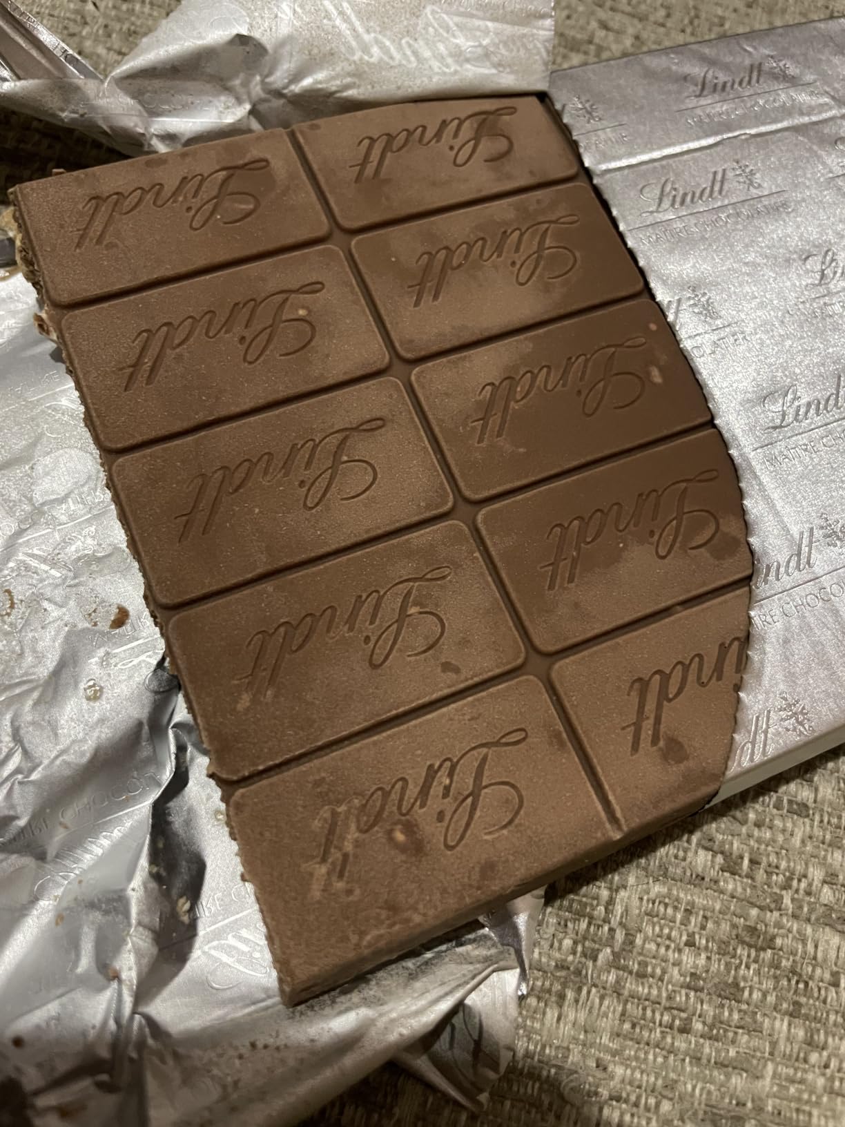 Lindt Classic Recipe Milk Chocolate Bar, 125g : Amazon.co.uk: Grocery