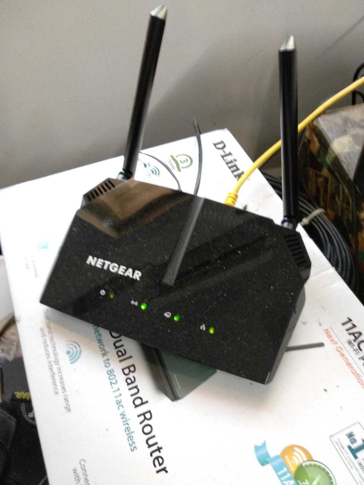 NETGEAR R6120-100NAS - AC1200 Mbps Dual Band Wi-Fi Router, Black - Buy ...