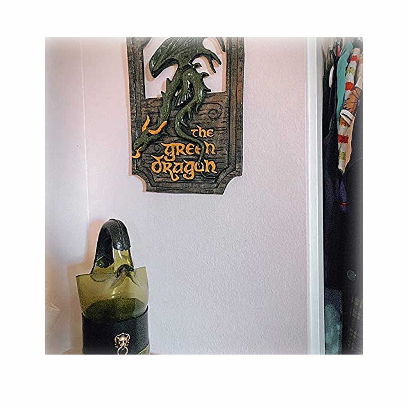 Buy NAUXIU Lord Of The Rings The Prancing Pony And The Green Dragon Pub ...