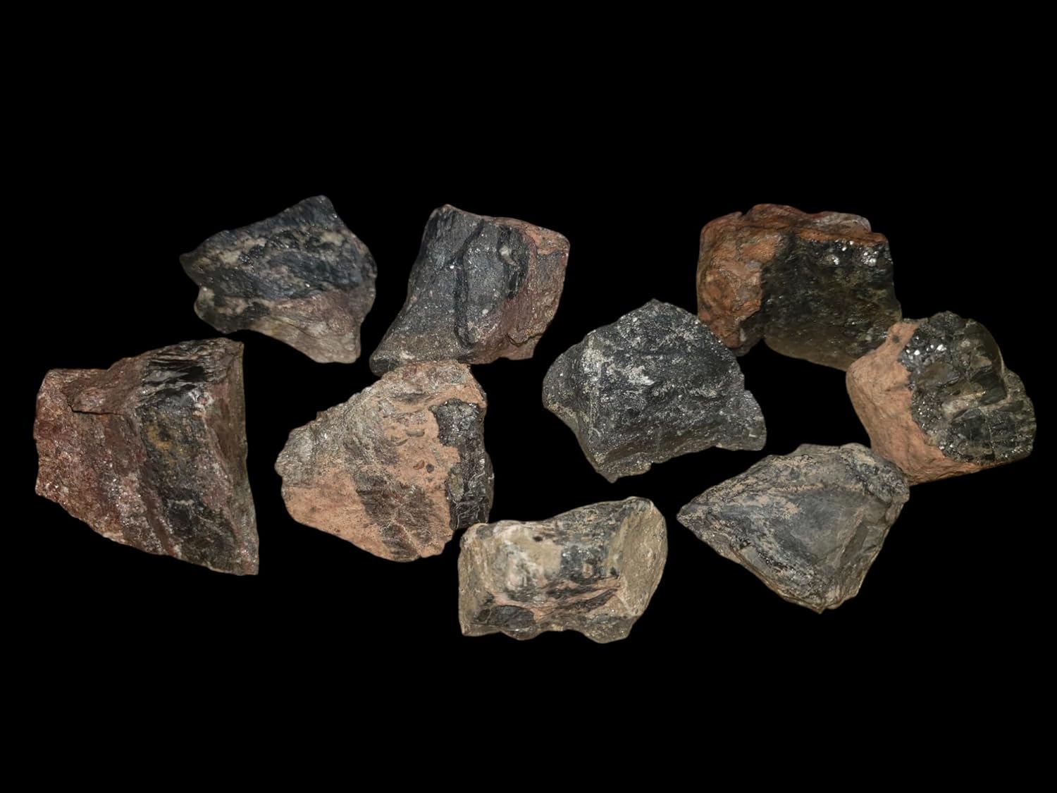 Amazon.com: Uraninite Radium Containing Rock Naturally Occurring ...