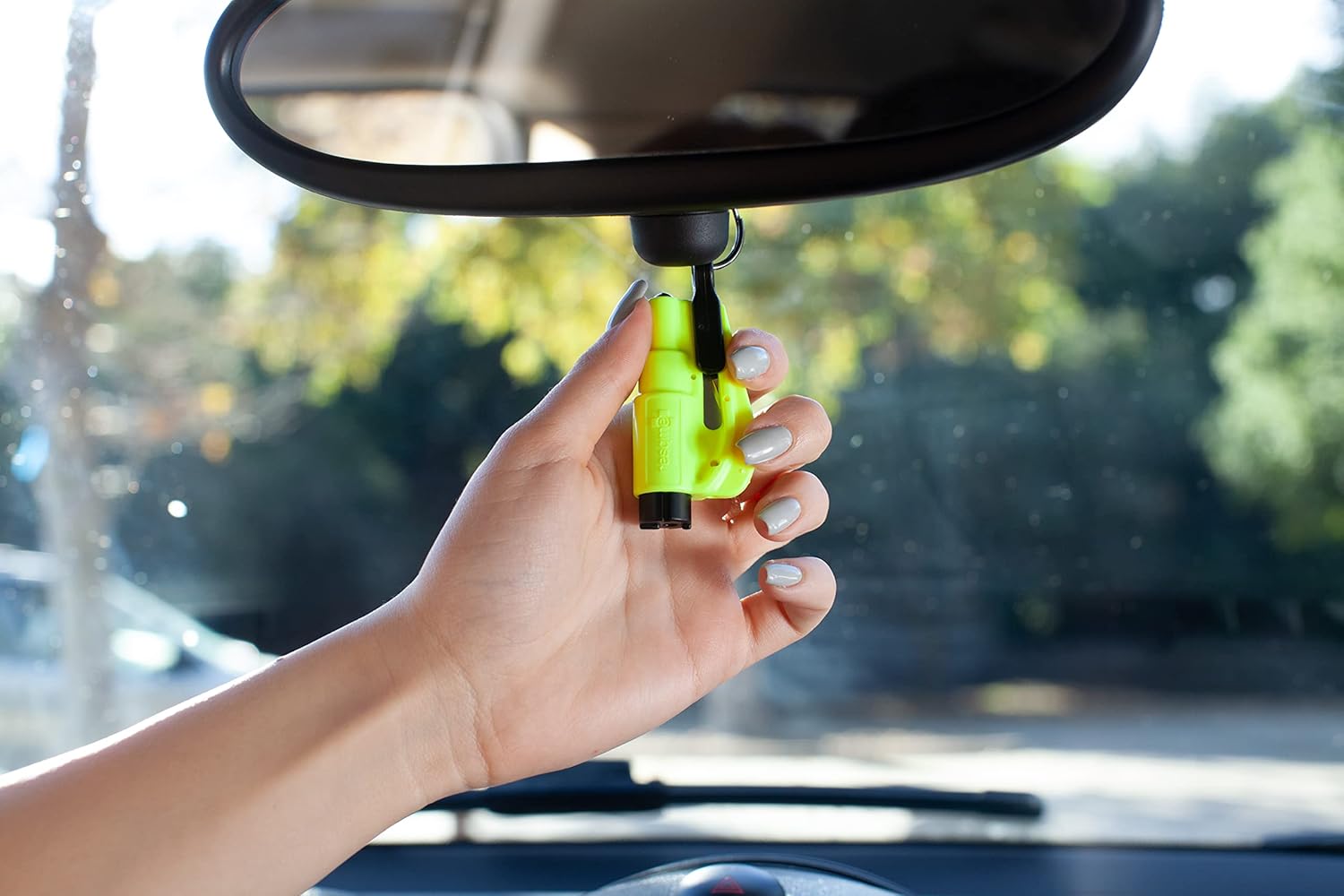 Buy resqme The Original Emergency Keychain Car Escape Tool, 2-in-1 ...