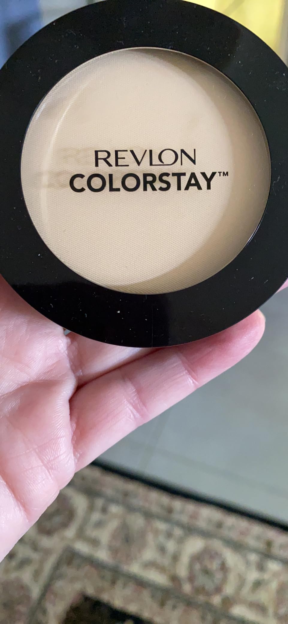 Revlon ColorStay Pressed Powder, Light Medium, 8.4g : Amazon.com.au: Beauty