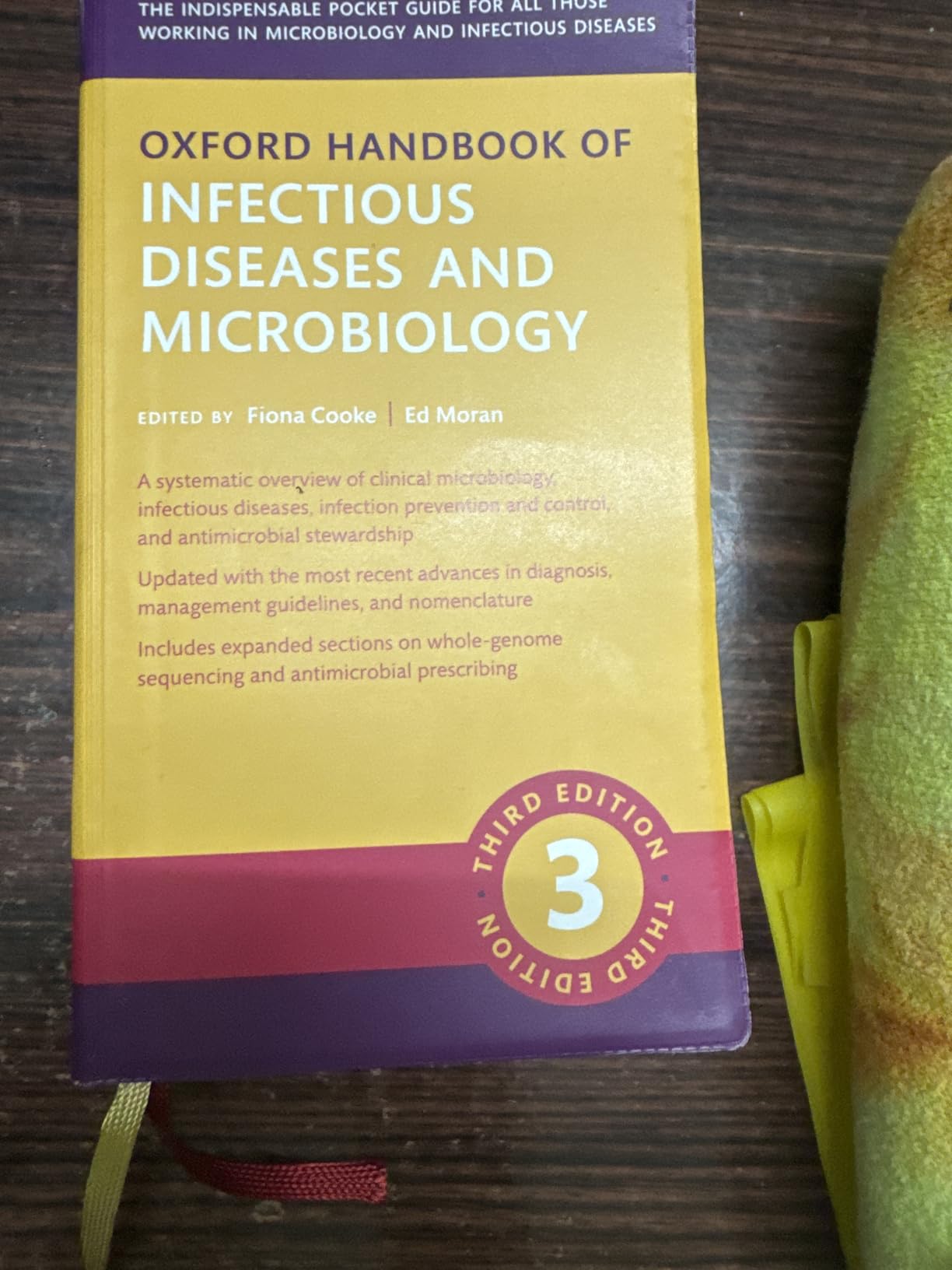 Buy Oxford Handbook of Infectious Diseases and Microbiology Book Online ...