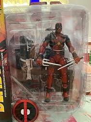 Amazon.com: Diamond Select Toys Marvel Select: Deadpool Action Figure ...