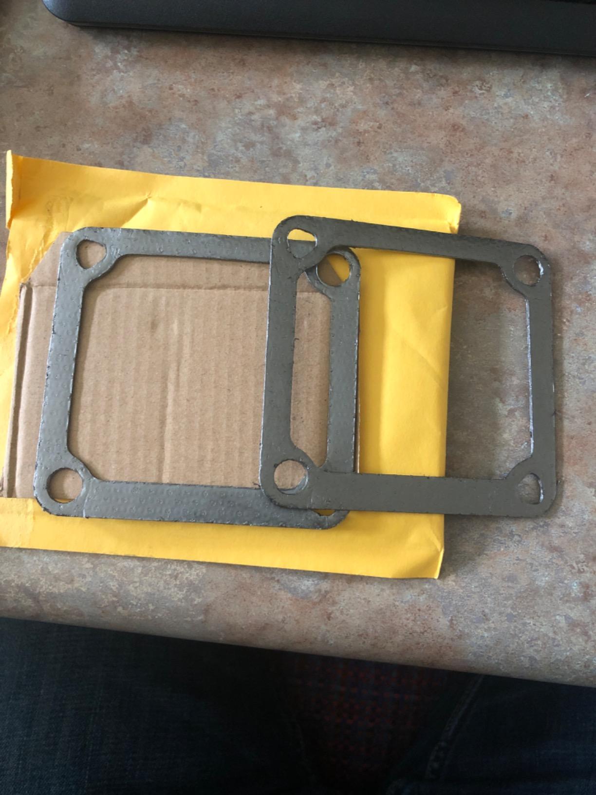 Amazon.com: HuthBrother 18-0897 Exhaust Restricted Elbow Risers Gasket ...