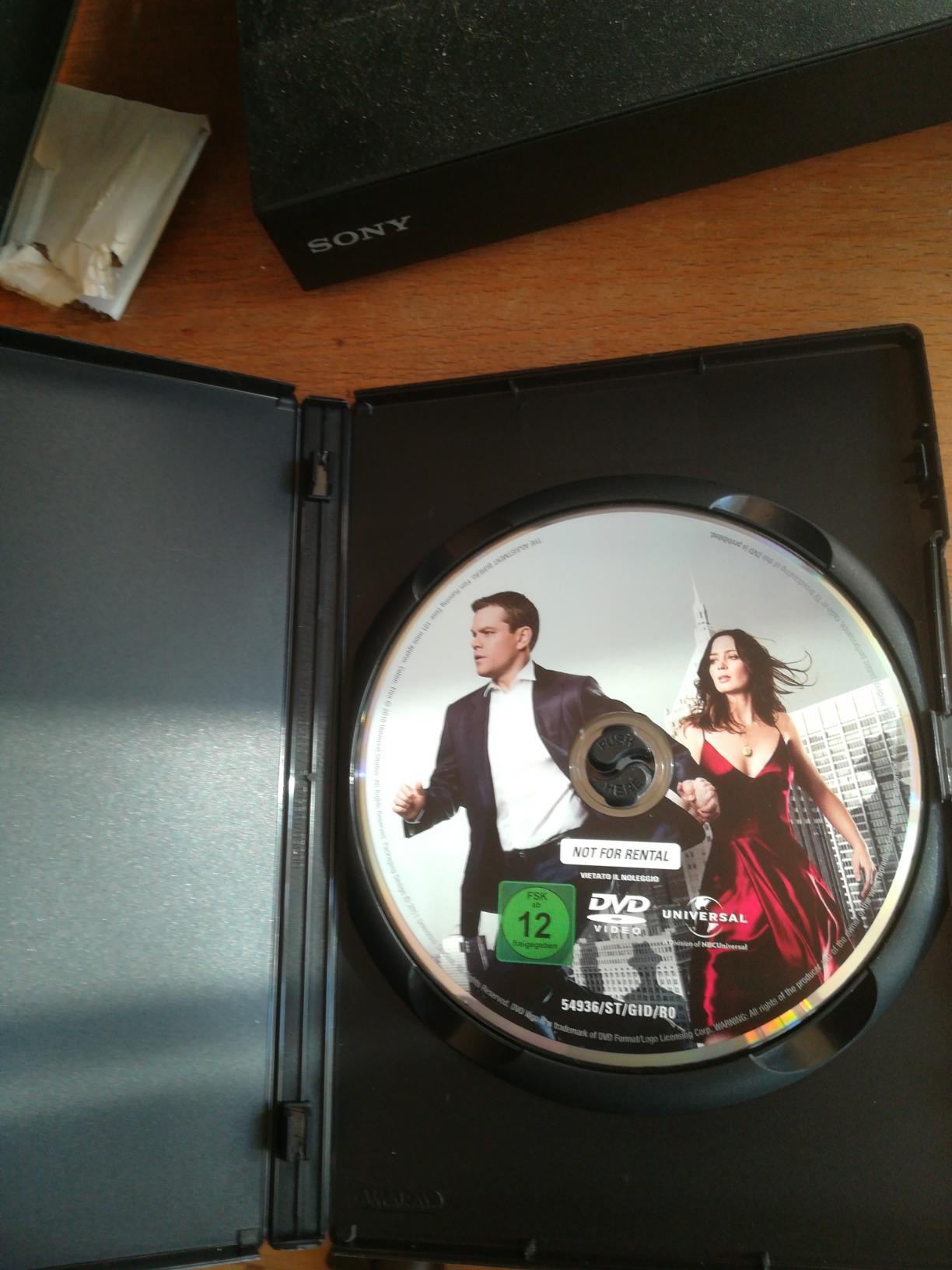 The Adjustment Bureau [DVD]: Amazon.de: Lisa Thoreson, Florence ...