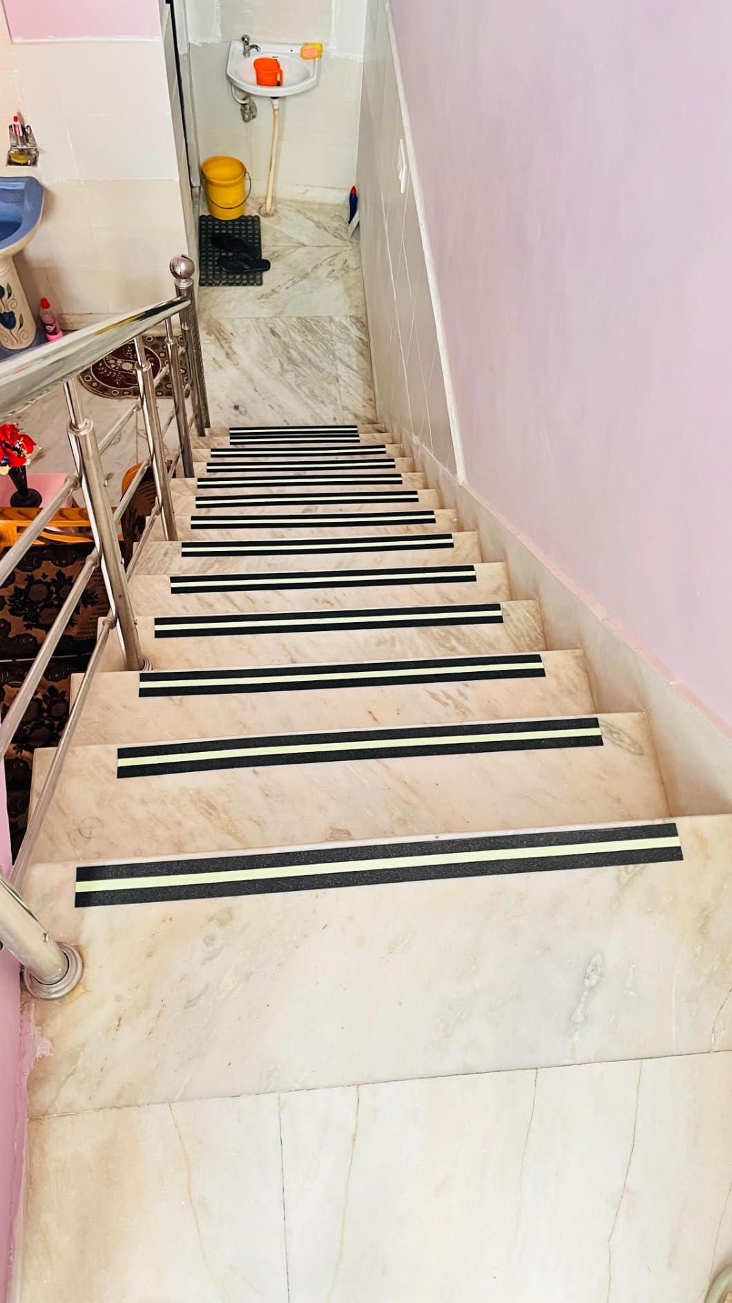 KITSSENTIAL® Anti Slip Glow Tape Luminous Non-Slip Grip Tape for Stairs ...