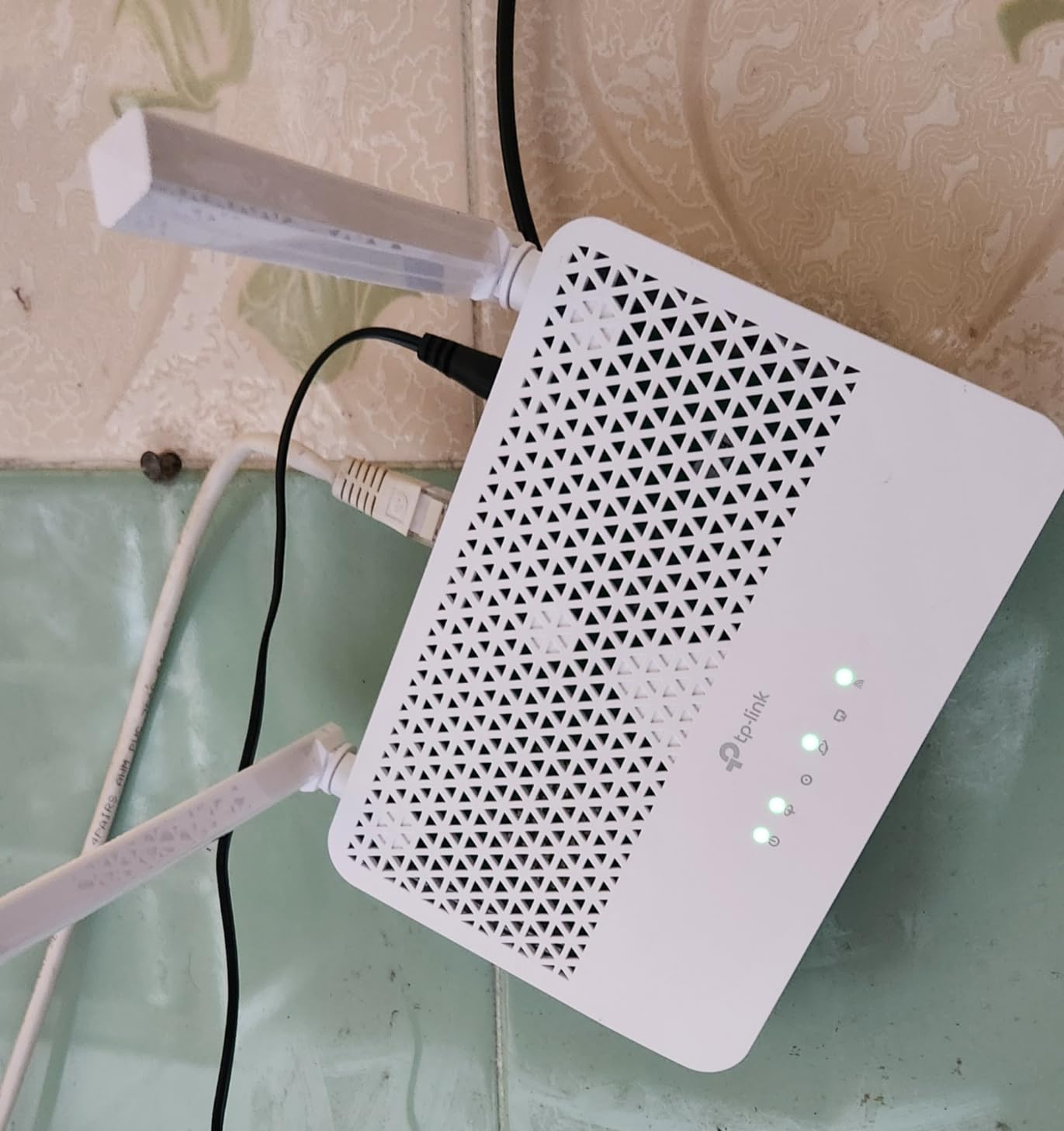 TP-Link XC220-G3 AC1200 Wireless XPON Fiber Router | Up to 1.2Gbps Wi ...