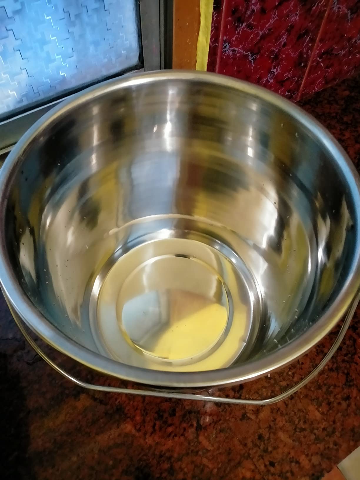 Sonanshi Stainless Steel Jointless Leak Proof Water Bucket with LID (8 ...