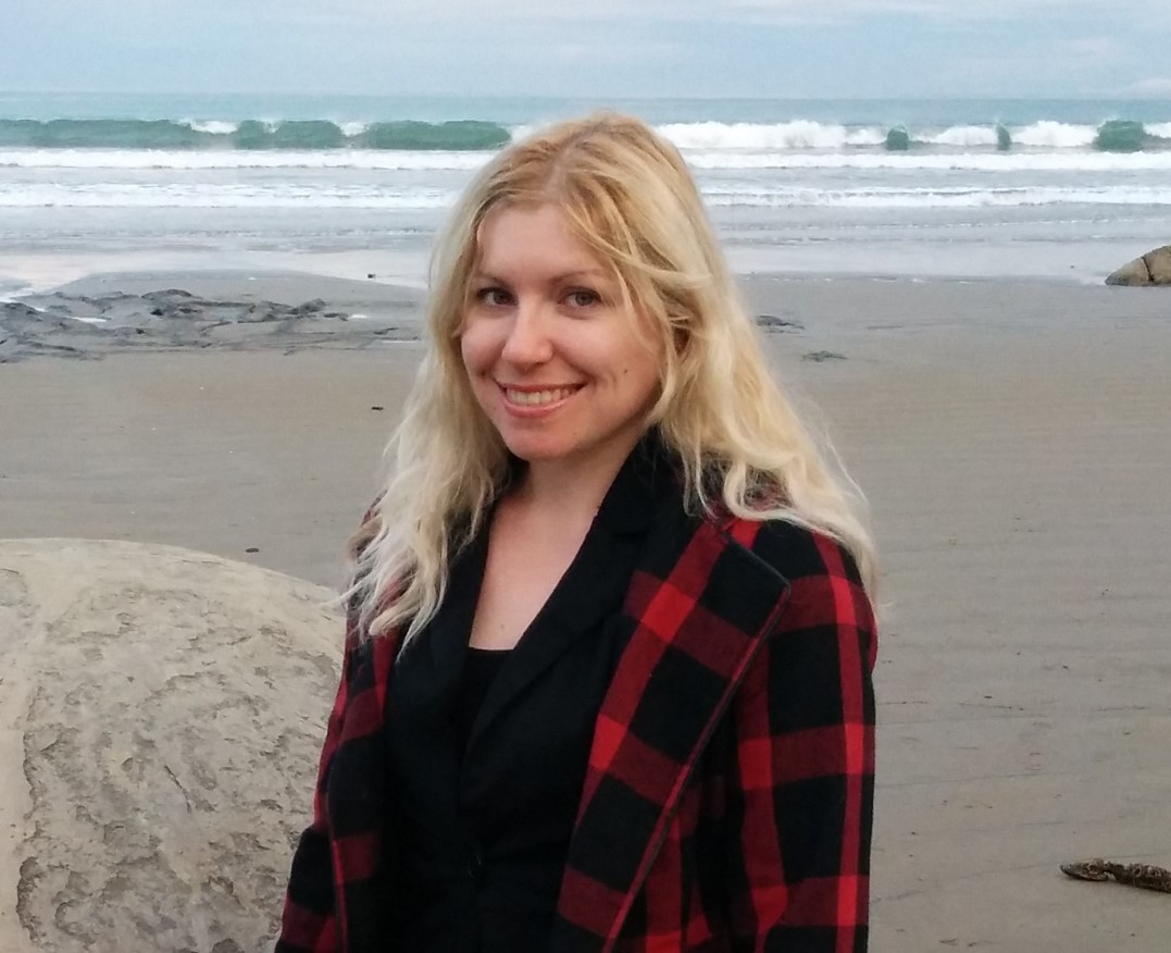 Amazon.com: Emily Oakes: books, biography, latest update