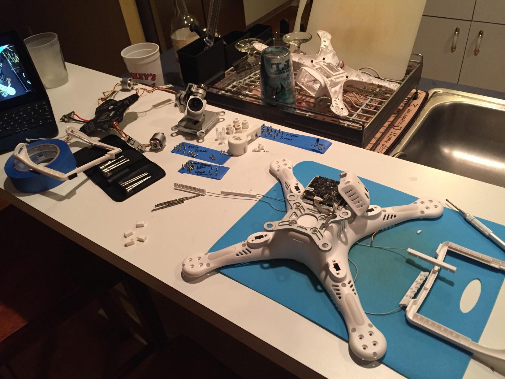 Amazon.com: DJI Phantom 3 Part 30 Shell with Top & Bottom Covers : Toys ...
