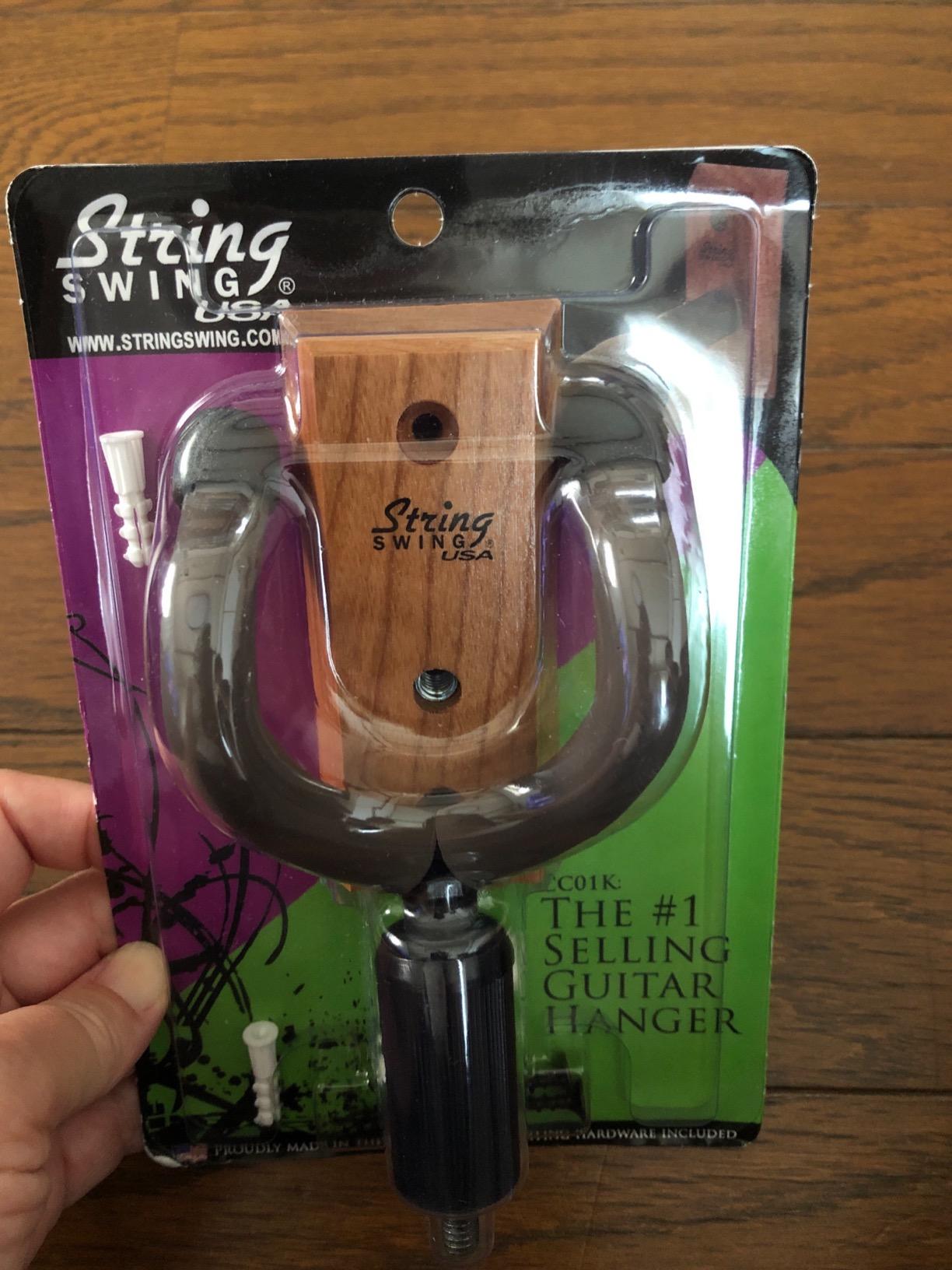 Amazon.co.jp: String Swing CC01K ギターハンガー ギターホルダー 壁掛け 硬材製 脱落防止 損傷防止 防滑 アコースティックギター エレキギター用 : 楽器・音響機器