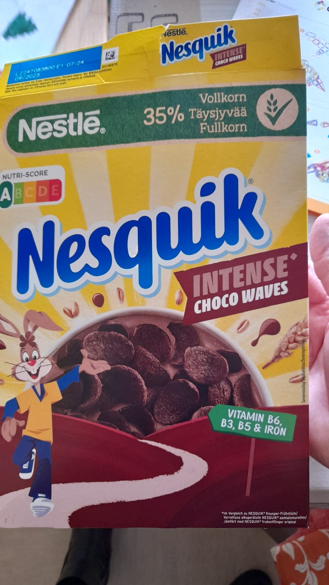 Nestlé Nesquik Choco Waves, Schoko Knusper-Frühstück in Wellenform (33% ...