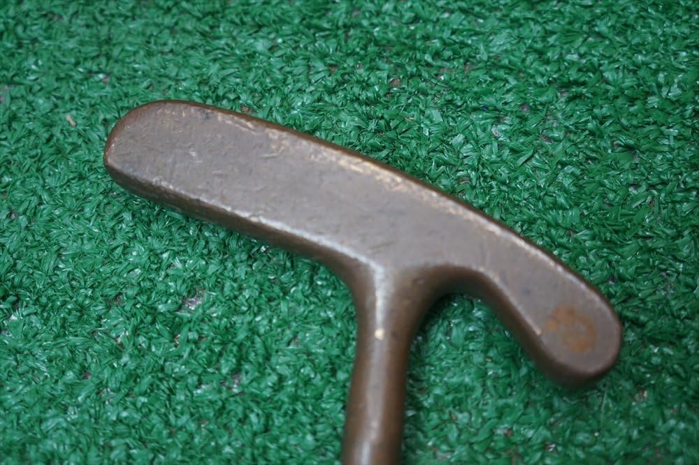 Amazon.com : Acushnet Bullseye Right-Handed Putter Steel : Sports ...