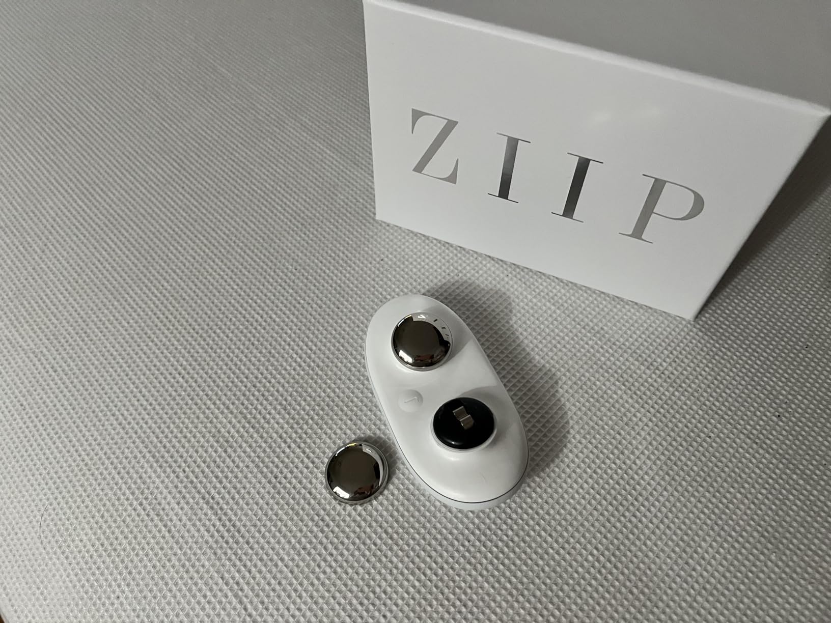 Amazon.com: ZIIP Halo Facial Toning Device | Microcurrent and ...