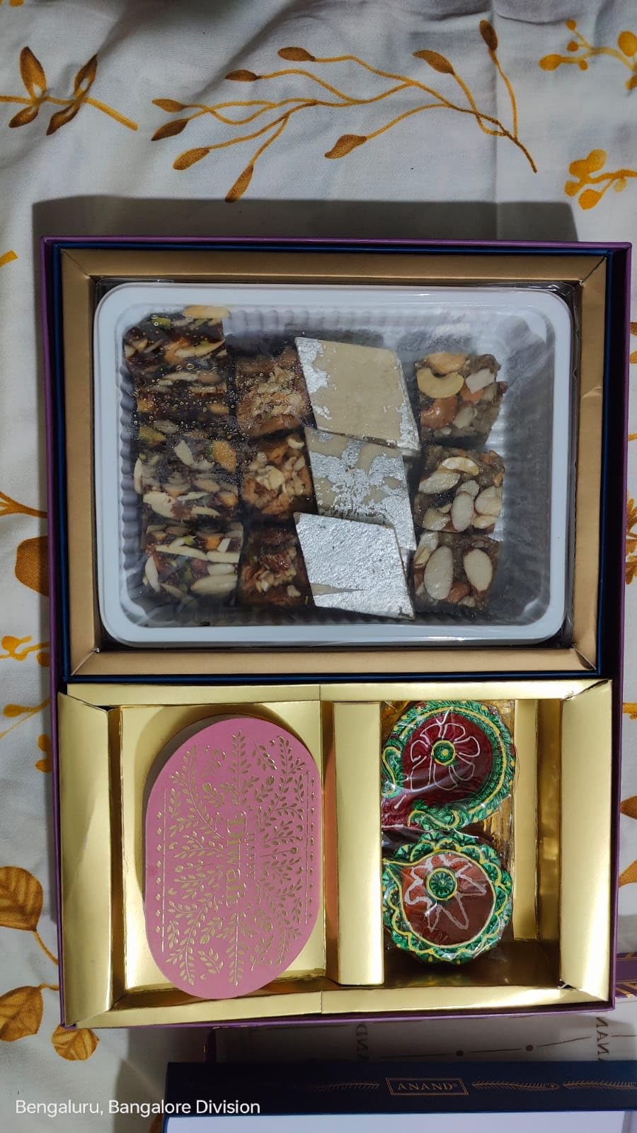ANAND Diwali Gift Hampers Sweets Gift Box Indian Mithai Box with Diya ...