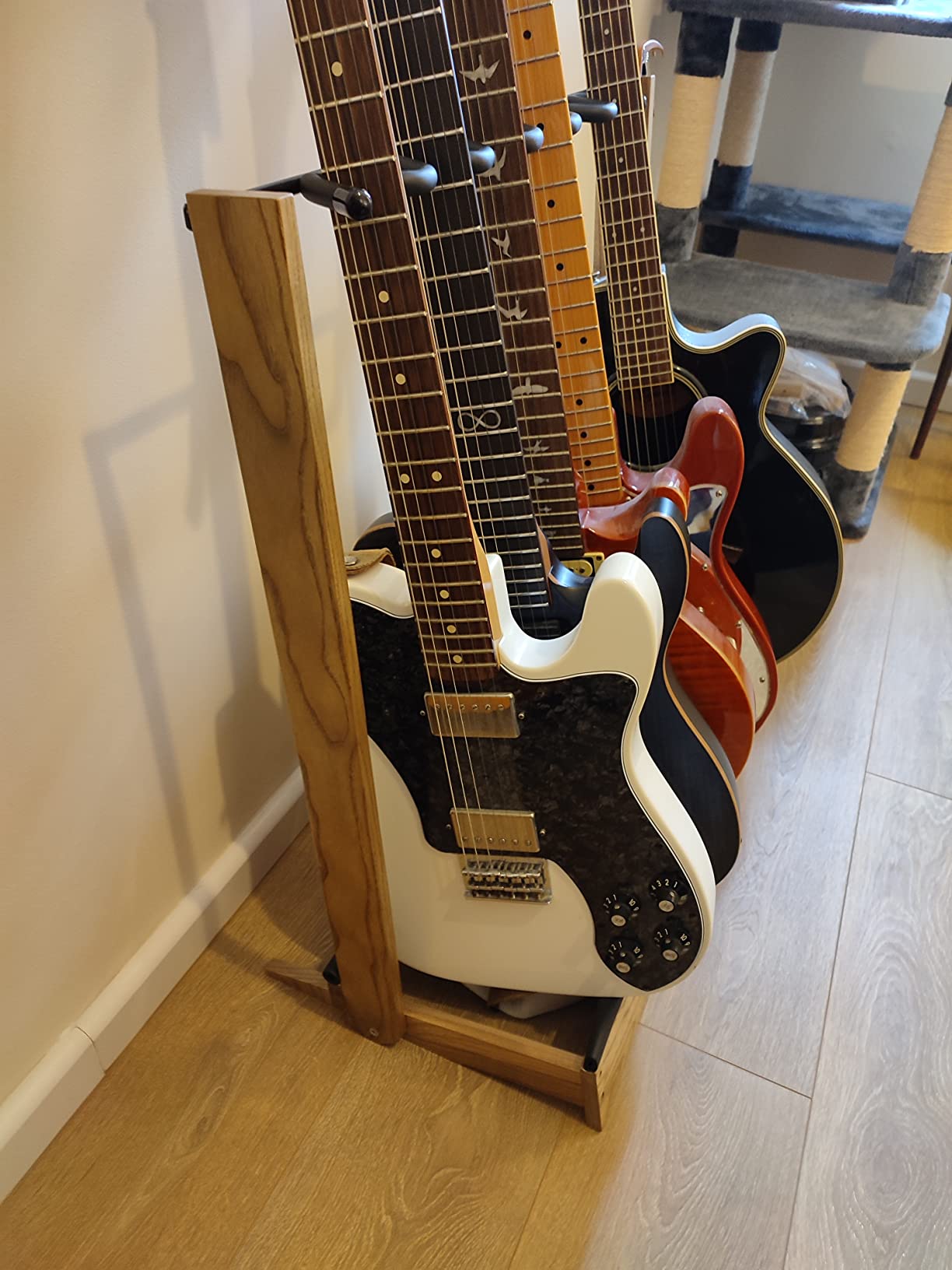 THE HAWK HAUS Multi Guitar Display Stand - Hardwood Light Walnut -Fits ...