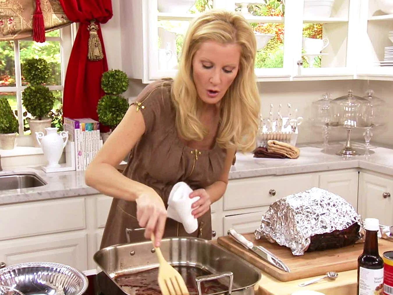 Watch Semi-Homemade Cooking with Sandra Lee - Season 15 | Prime Video