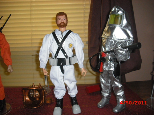 Amazon.com: 12" GI Joe Action Pilot and Crash Crew Set 40th Anniversary ...