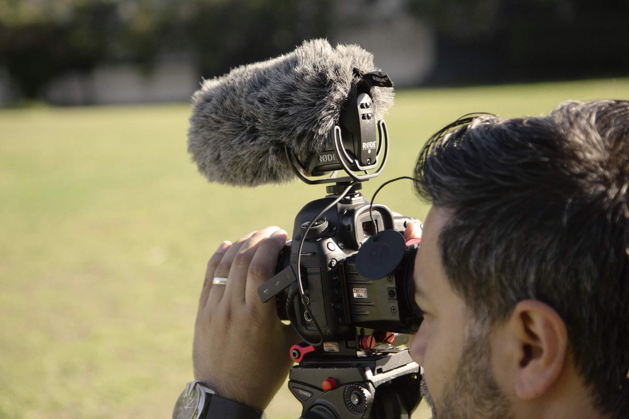 Snapklik.com : RØDE VideoMic Pro Compact Directional On-Camera Microphone