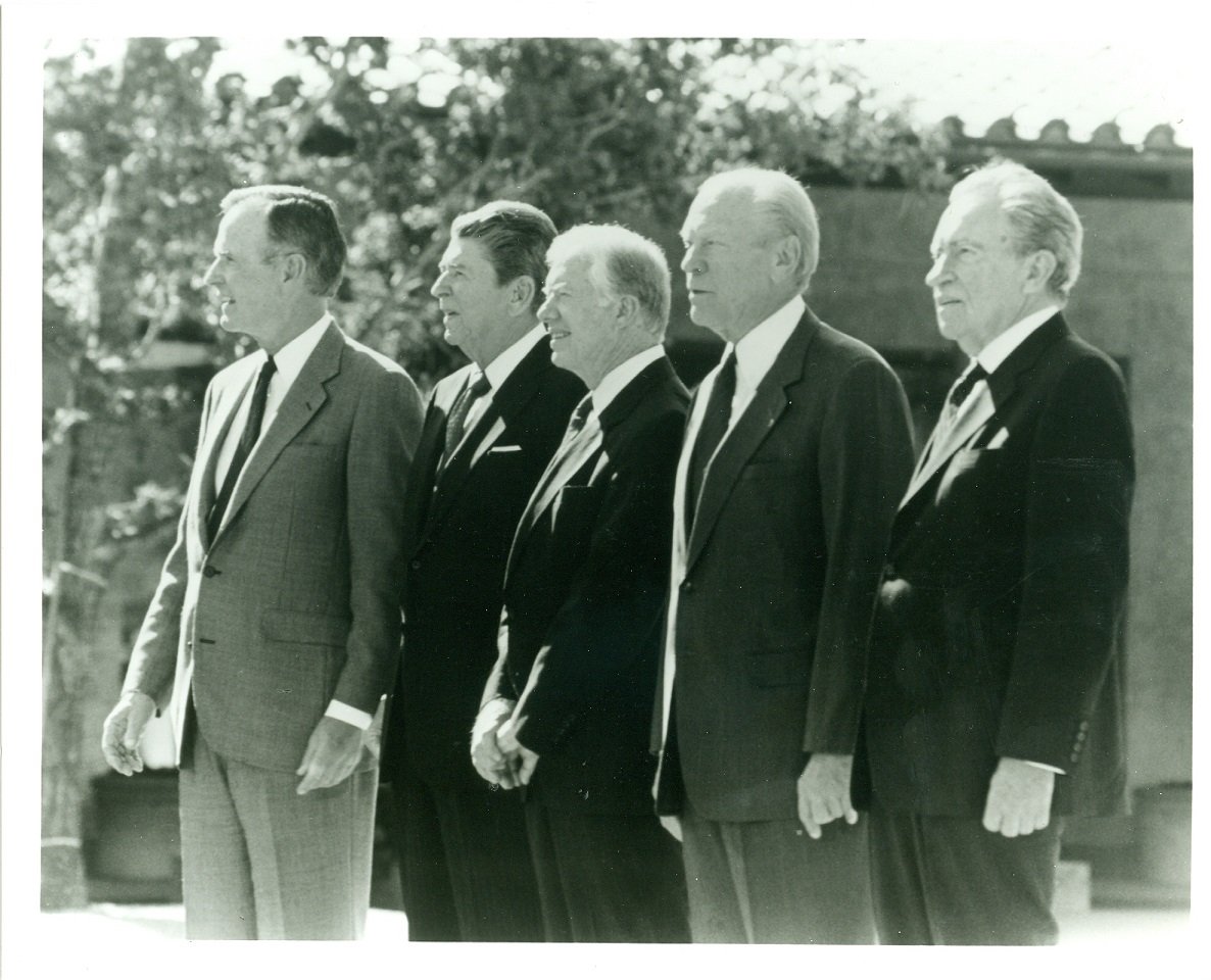 Amazon.com: 5 US Presidents Bush, Reagan, Carter, Ford & Nixon 8x10 ...