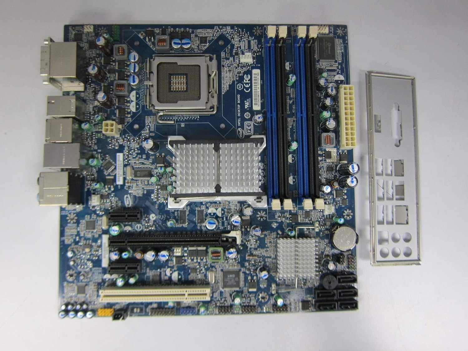Amazon.com: Intel DG45ID Media Series G45 micro-ATX Intel Graphics HDMI ...