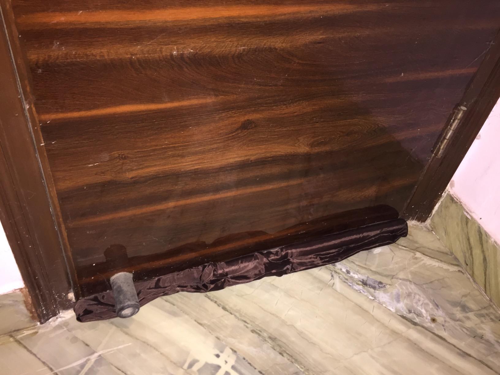 Buy HOUSE OF QUIRK Light and Stop Escaping of Cool Air Twin Door Draft ...