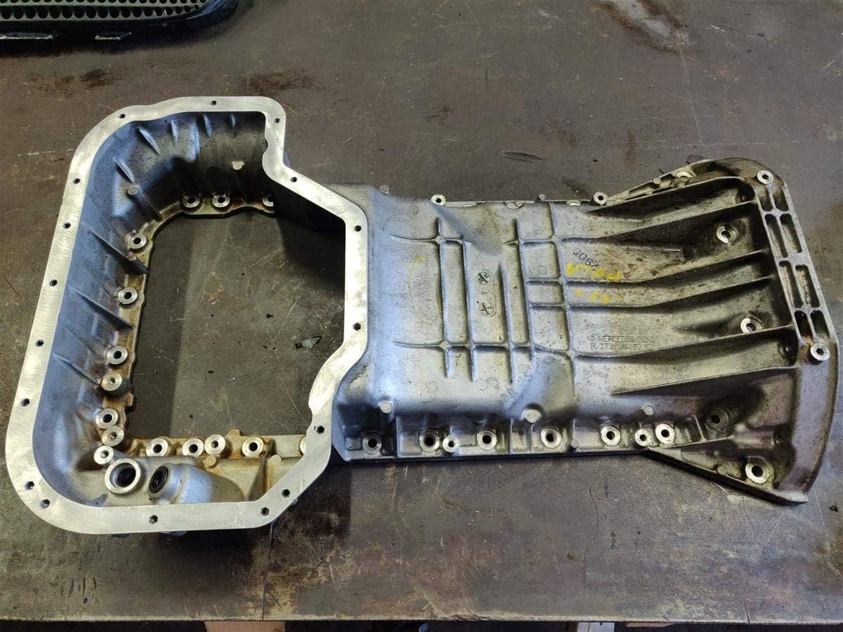 Amazon.com: 2007-2008 Mercedes-Benz CL550 - Upper Engine Oil Pan ...