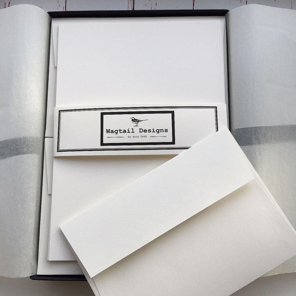Wagtail Designs Plain Ivory (Cream) Writing Paper Gift Set in Lovely ...